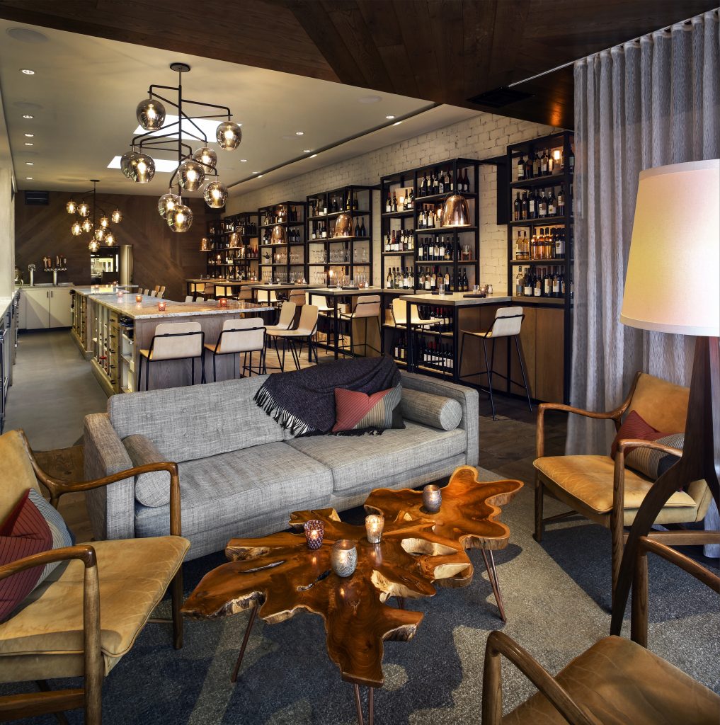 Town Hall - Lounge & Bar 1 copy | Jacksonville Magazine