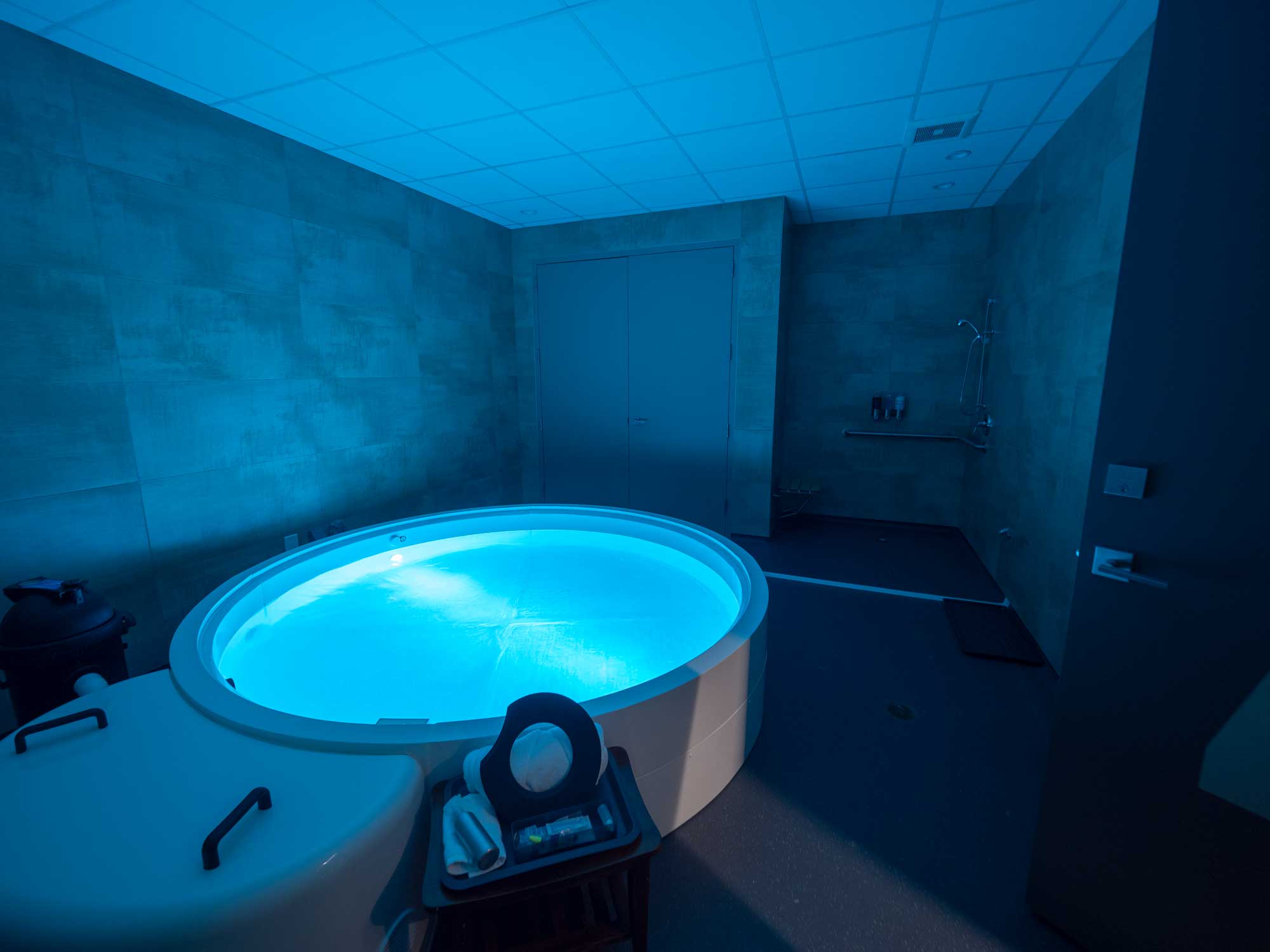 Open-Float-Tank-Room | Jacksonville Magazine